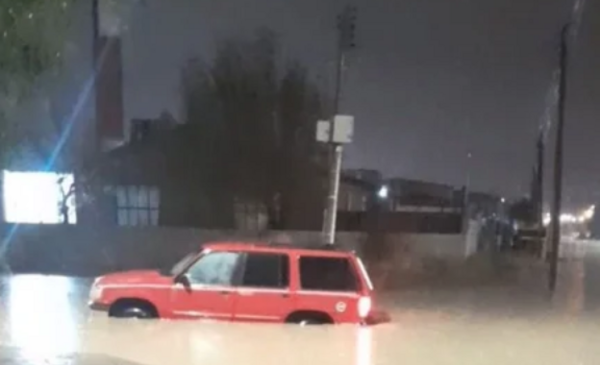 Fuerte temporal de lluvia provocó calles anegadas e inundaciones en Comodoro Rivadavia