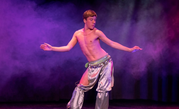 Mateo Bellydancer presenta su primer show solista en el Centro Cultural ...